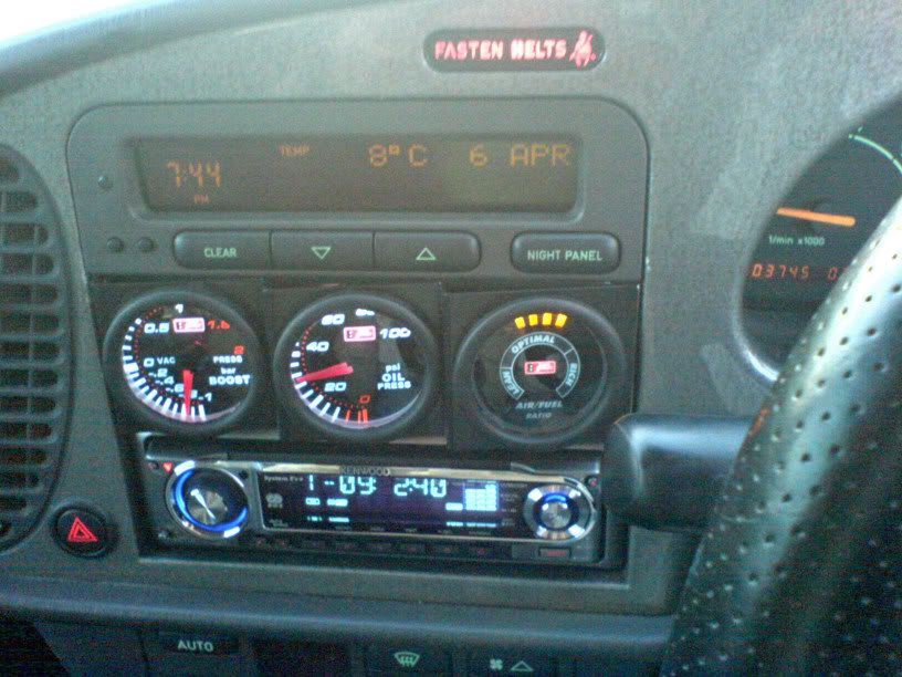 Headunit and Gauge Install pic | SaabCentral Forums